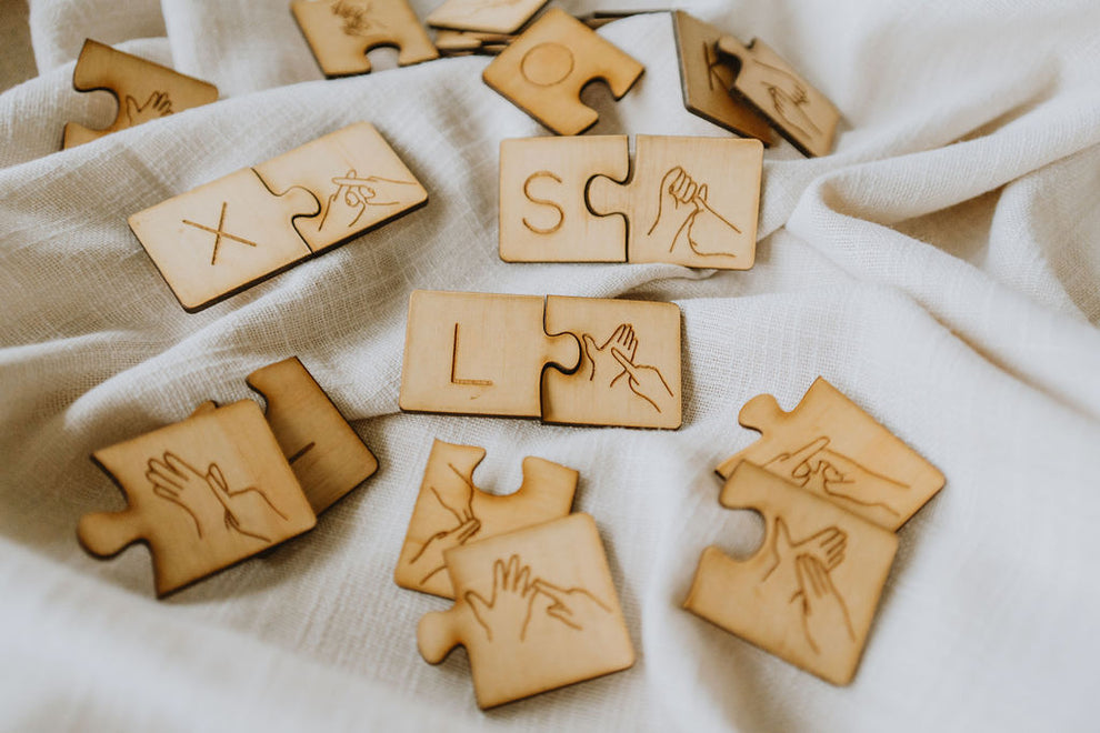 Auslan Alphabet Uppercase Puzzles – Auslan on Pine